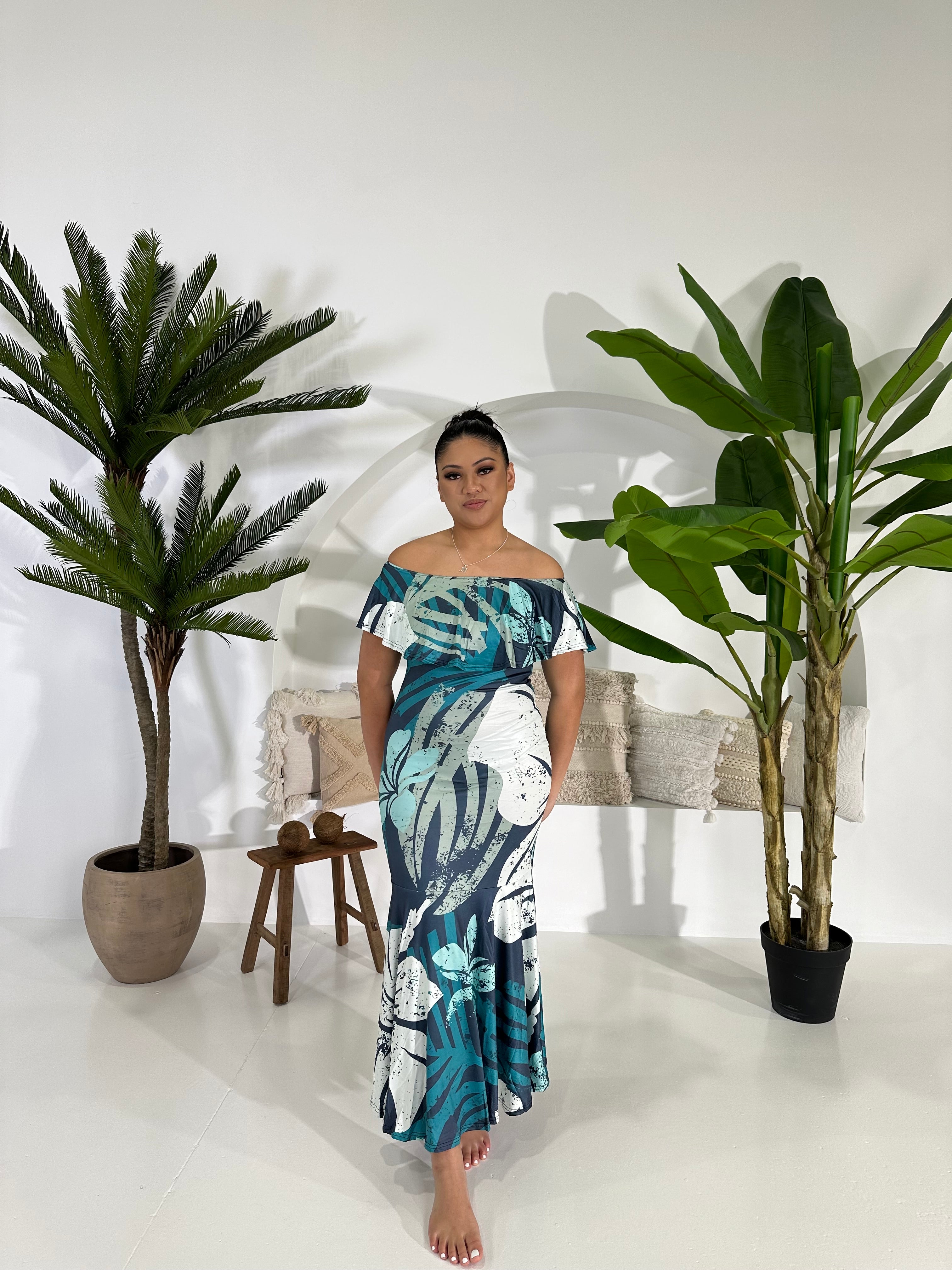 Scrunch Dresses – House of Aulelei